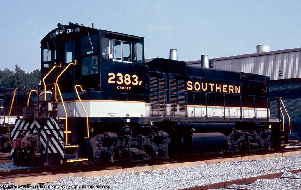Southern Railway MP15DC #2383